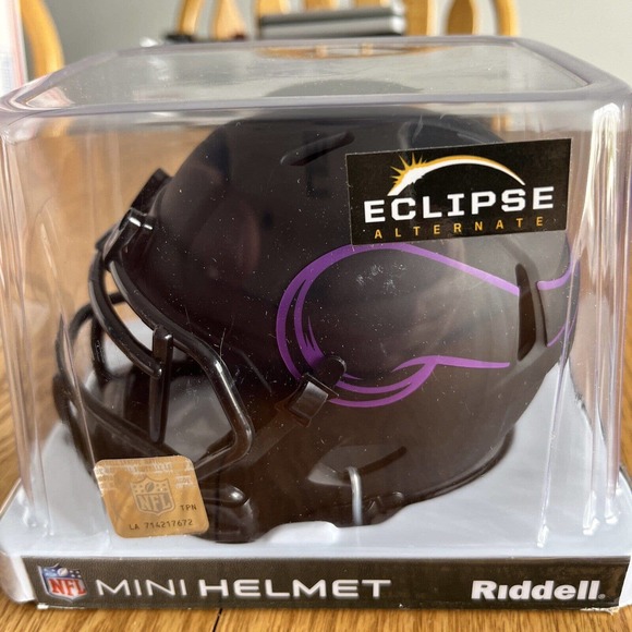 Riddell | Other | Nfl Autographed Mini Helmets Eclipse Vikings Rich ...
